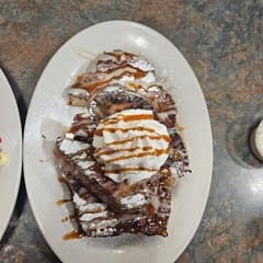 Best American restaurant in Sumner, WA | Dixie's Home Cookin ...